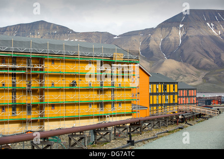 The town Longyearbyen, capital of Svalbard, Spitsbergen, Norway Stock ...