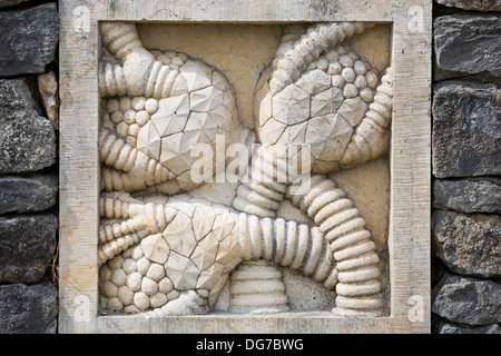 Crinoid fossil sculptures by Phiona Bowley at Salthill Quarry nature ...