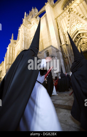 Hooded penitents, Holy Week 2008, Seville, Spain Stock Photo - Alamy