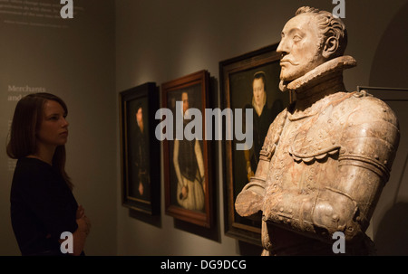 Tomb Sculpture of Piero Capponi. Exhibition "Elizabeth I & Her People ...