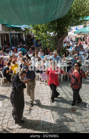 Greeks, Greek people, man and woman, dancer, dancers, dancing, near ...