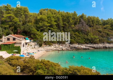 People relaxing at Zitna beach near Zavalatica, Croatia Stock Photo - Alamy