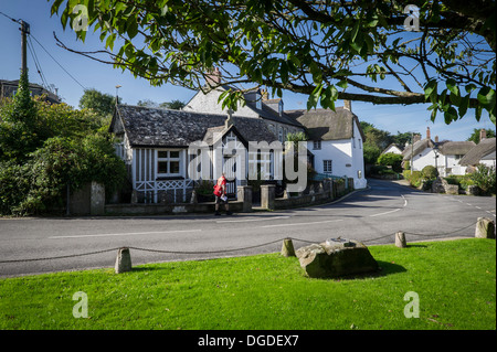 crantock village square,cornwall,england,uk Stock Photo - Alamy