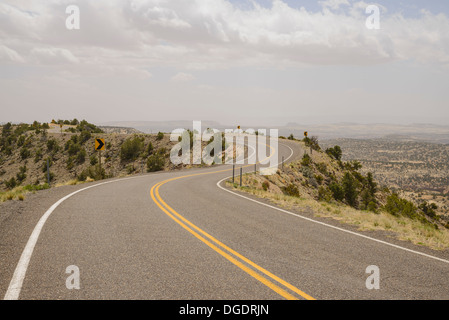 Road along the tops, Hogback Ridge, Scenic Byway 12, Utah, USA Stock ...