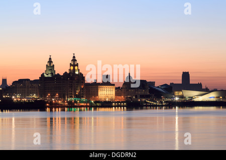 Liver buildings Liverpool skyline sunrise Stock Photo - Alamy
