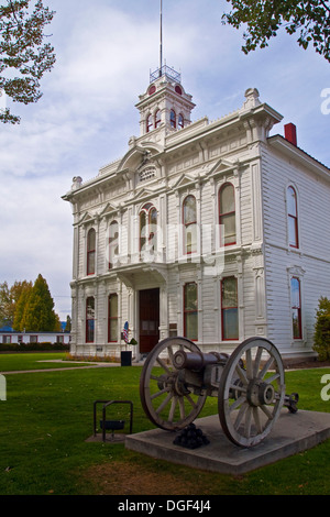 Mono County Courthouse (c. 1880), Bridgeport, California Stock Photo ...