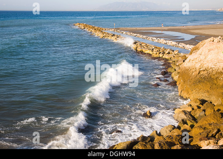 Rock armour groyne enlarging sandy beach sediment trap for longshore ...