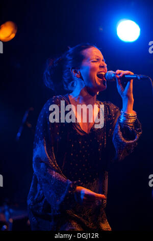 The Swiss singer Caroline Chevin live with band in the Schueuer venue ...