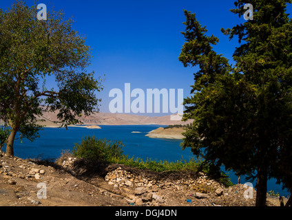 Lake Dukan, Kurdistan Iraq Stock Photo - Alamy