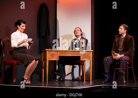 Musical "Chicago" with Irène Straub as Mary Sunshine and Aris Sas as ...