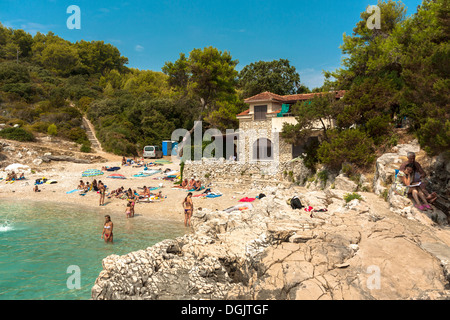 People relaxing at Zitna beach near Zavalatica, Croatia Stock Photo - Alamy