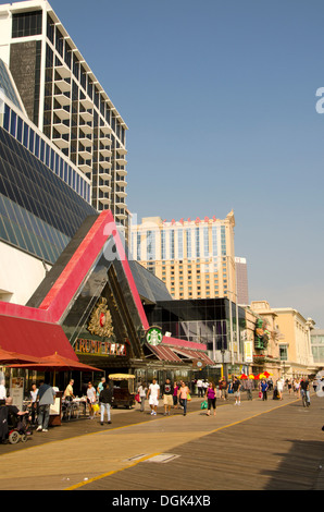 Trump Plaza Hotel & Casino, Atlantic City Boardwalk, New Jersey, USA ...