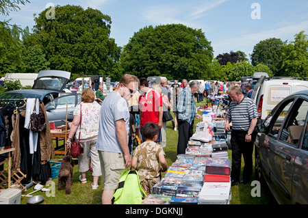 People visiting carboot car boot tabletop sale selling in summer Bedale ...