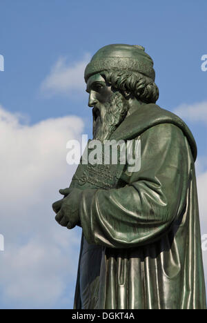 Statue of Gutenberg A Mainz Stock Photo - Alamy