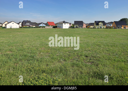 Berlin, Germany, meadow and single family homes Stock Photo - Alamy