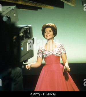 BRENDA LEE American pop singer in September 1964. Photo: Tony Gale ...