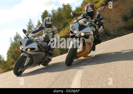 Two Yamaha YZF R1 motorcycles Stock Photo - Alamy