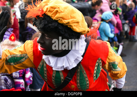 dutch zwarte piet, traditional costume and black face for the ...