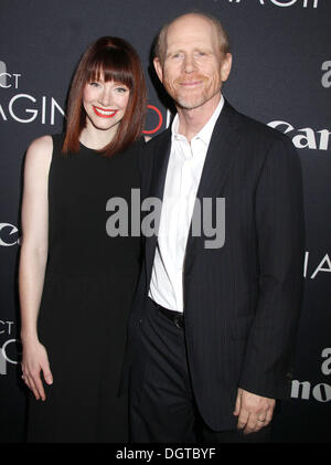 Actress Bryce Dallas Howard and father Ron Howard pose for ...