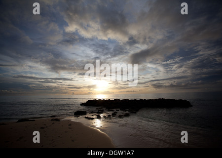 Tropical beach background with coral and rocks on the sand at Valu ...
