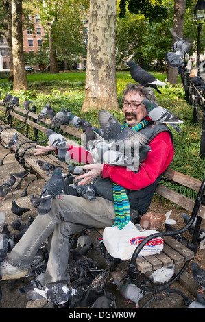 Larry The Birdman with his pigeon friends in Washington Square Park in ...
