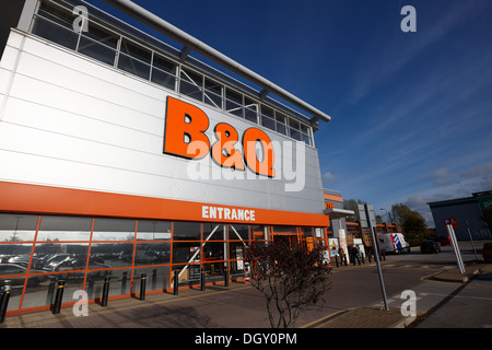 b+q large retail diy home improvement shopping store in the uk Stock ...