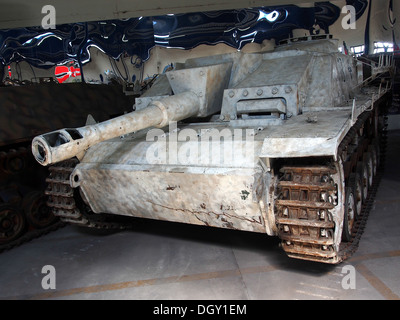 The SdKfz 142-2, also known as the StuH 42, is a German assault gun ...