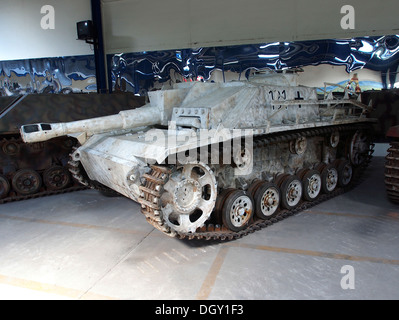 The StuH 42 was a German assault gun used during World War II, and this ...