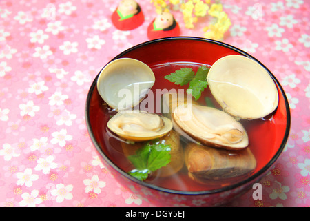 Ushio-jiru (Japanese clam soup Stock Photo - Alamy