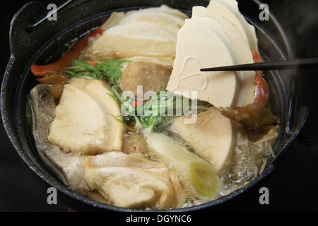Senbei jiru (Rice cracker soup Stock Photo - Alamy