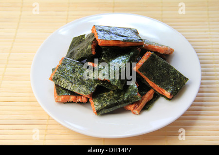 Senbei with nori Stock Photo - Alamy