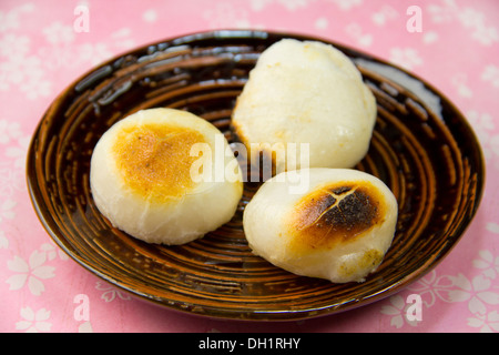 Roasted rice cake Stock Photo - Alamy