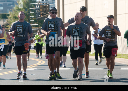 Army National Guard Command Sergeant Major John T. Raines delivers ...