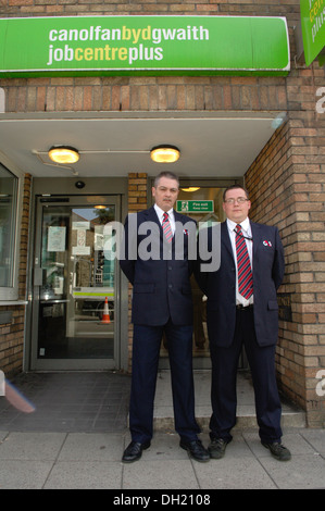 G4S Security Guards, guarding a Job Centre Plus office in the valleys ...