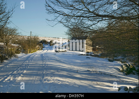 A Devon lane in snowy conditions, near Postbridge, Dartmoor National ...