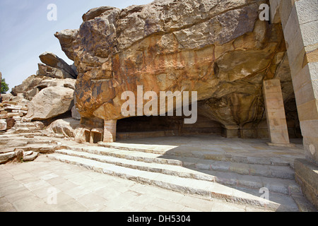 Cave 14 : Hathi Gumpha Udaygiri Caves, Orissa, India. Natural Cave ...