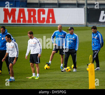 Real Madrid's Sergio Ramos and Rayo Vallecano's Santi Comesana during ...
