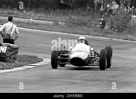 Phil Hill in the ATS 100 on it's debut in Formula 1. Belgian Grand Prix ...