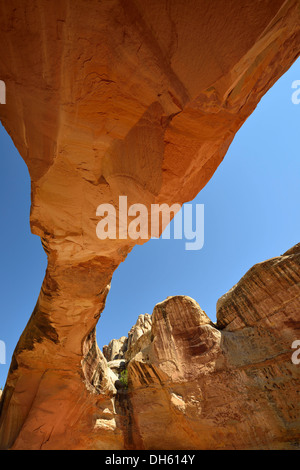 Hickman Bridge arch in Capitol Reef National Park in Utah Stock Photo ...