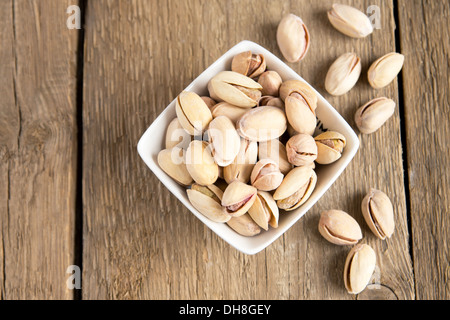 Food, Pistachios in bowl close up Stock Photo - Alamy