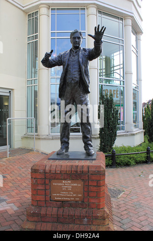 Statue of Ralph Vaughan Williams Stock Photo - Alamy