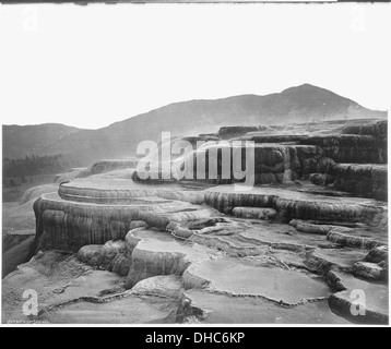 Mammoth Hot Springs, summit of Jupiter Terrace, looking north ...