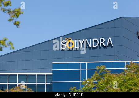 Solyndra headquarters building - Freemont, California USA Stock Photo ...