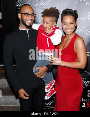 Egypt Daoud Dean, Alicia Keys at a public appearance for Knicks NBA ...
