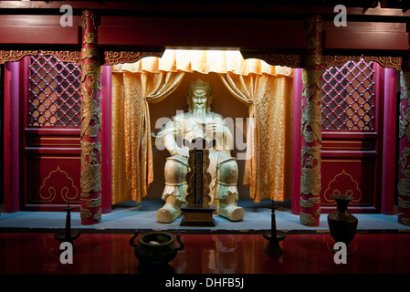 Guan Yu, the Chinese God of War Stock Photo - Alamy