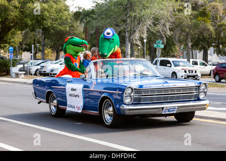 University of Florida Mascots, Albert and Alberta Gator, statues in the ...