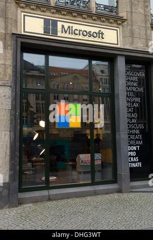 Microsoft Company store on Unter den Linden. Berlin Stock Photo - Alamy