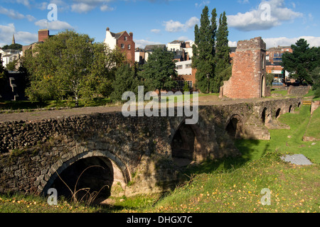 EXETER, DORSET, UK - OCTOBER 10, 2013: The Old Exe Bridge Stock Photo ...