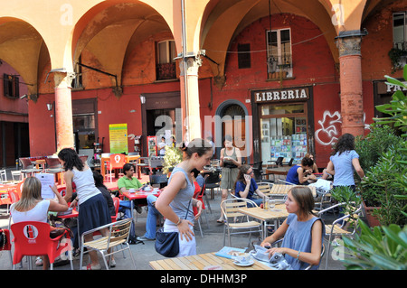 Via Zamboni, Bologna, Emilia-Romagna, Italy, Europe Stock Photo - Alamy