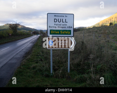 An amusing town sign, Dull paired with Boring,Oregon.Dull is town near ...